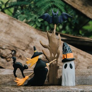 Wooden Spooky Tree Figurine, Haunted Forest Halloween Decoration ...
