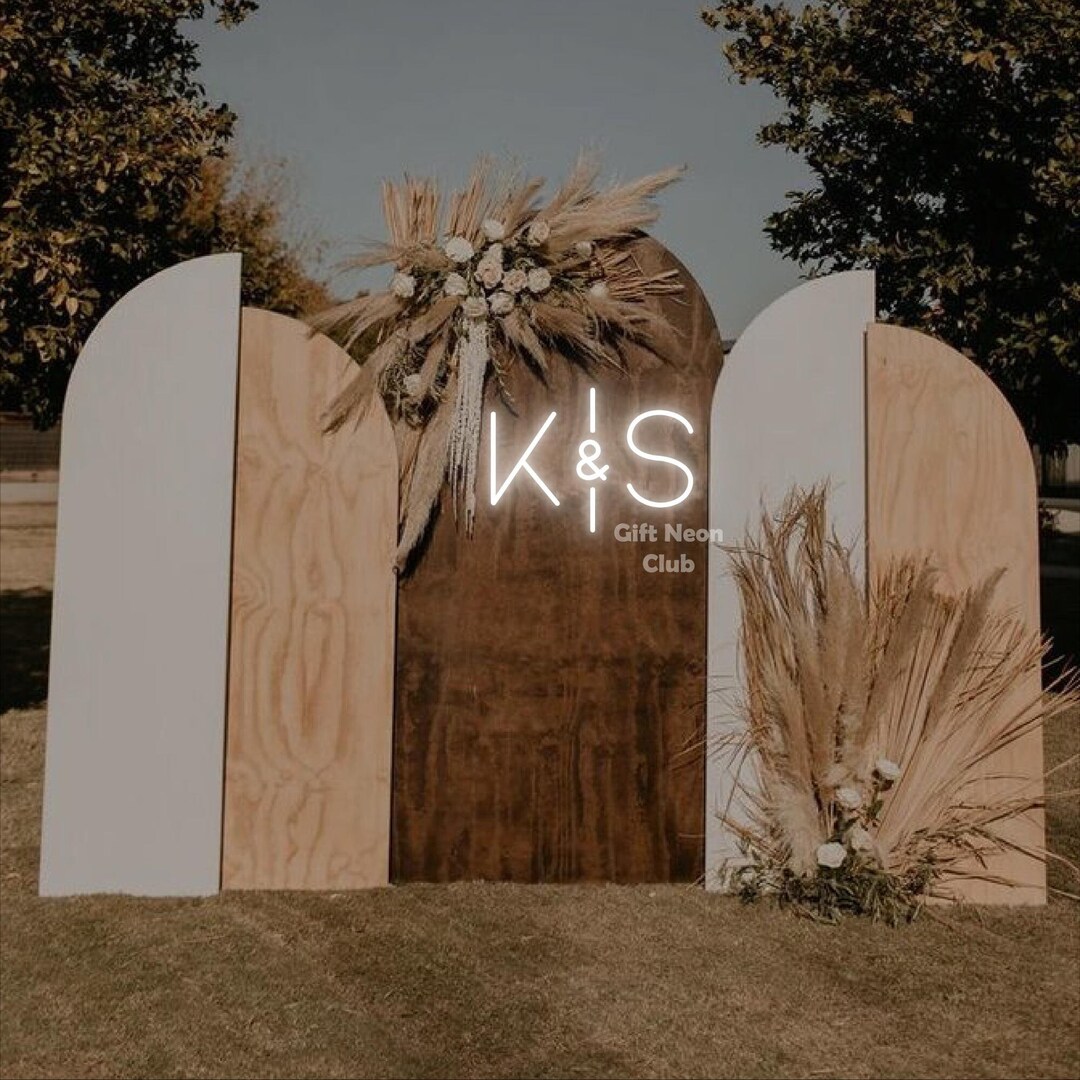 Custom Initials Neon Sign / Boho Wedding Decor / Minimalist Wedding ...