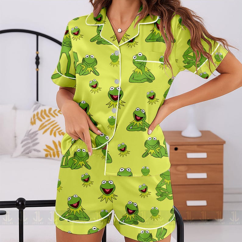 Kermit Frog Emotions Muppets Unisex Satin Pajamas Set, Spooky Season ...