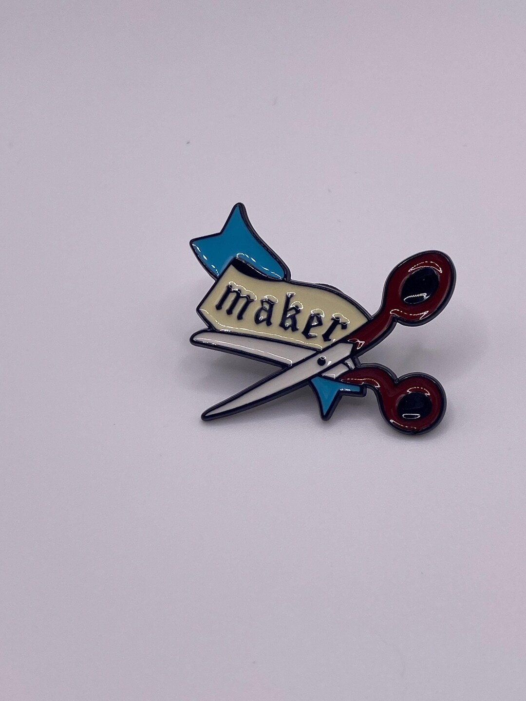 Maker Scissors Enamel Pin/ Crochet Bag Brooch/ Knitting and Yarn Bag ...