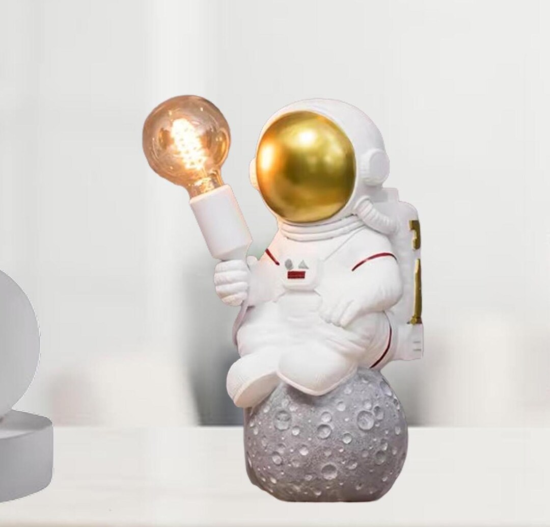 Astronaut Statue, Sculpture Cosmonaut, Astronaut Night Light, Cosmonaut ...