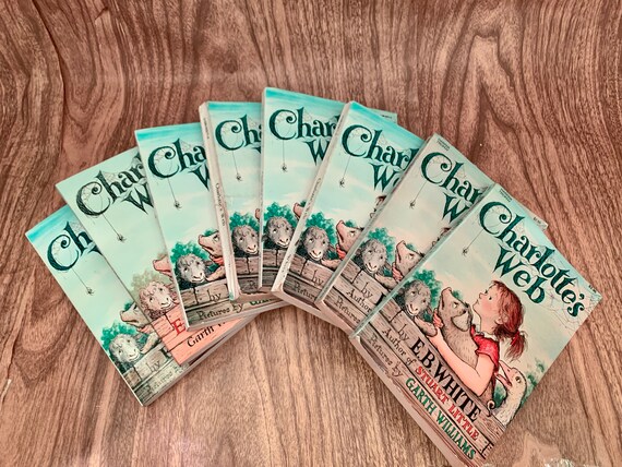 Charlottes Web by EB White Illustrated by Garth Williams | Etsy