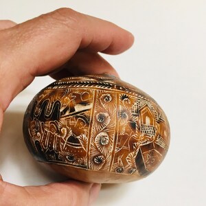Quecha Storytelling Gourd Art Cultural Tradition In The | Etsy