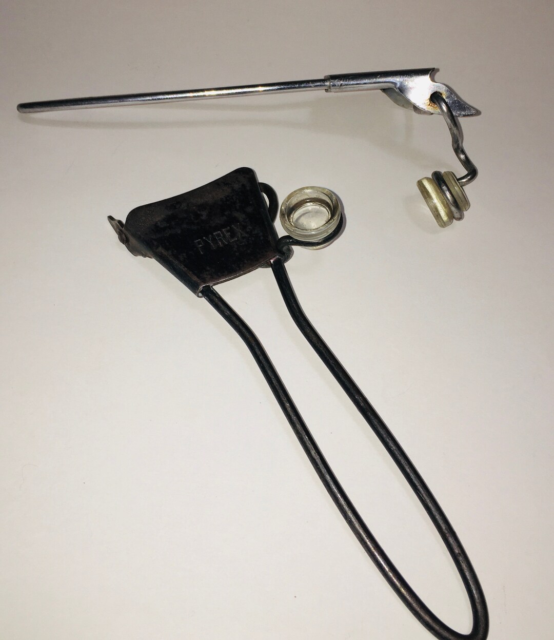 Detachable Pyrex Flameware Handles With Glass Thumbknobs Vintage 1930s ...