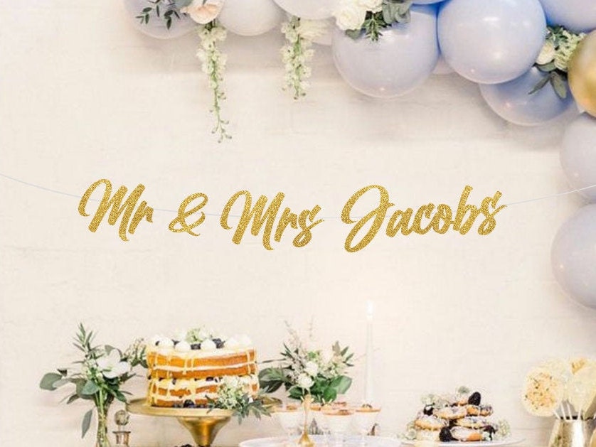 Custom Mr and Mrs Last Name Banner Sweetheart Table Sign | Etsy