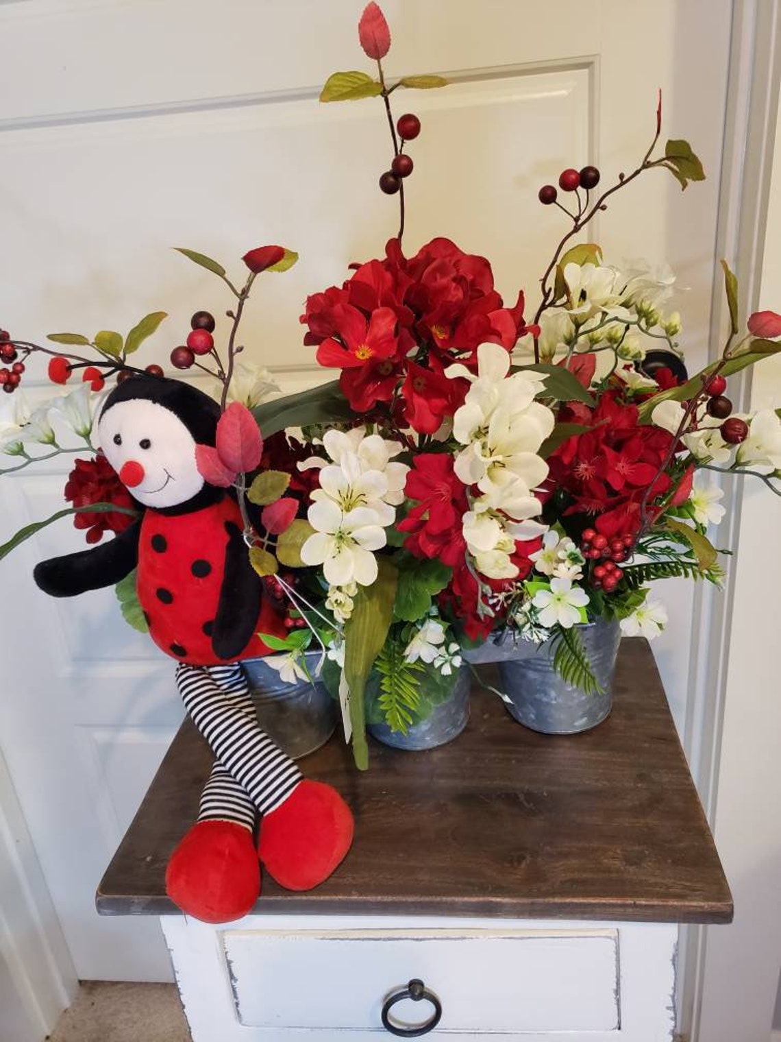 Geranium Centerpiece With Ladybug, Summer Center Piece, Red Geranium ...