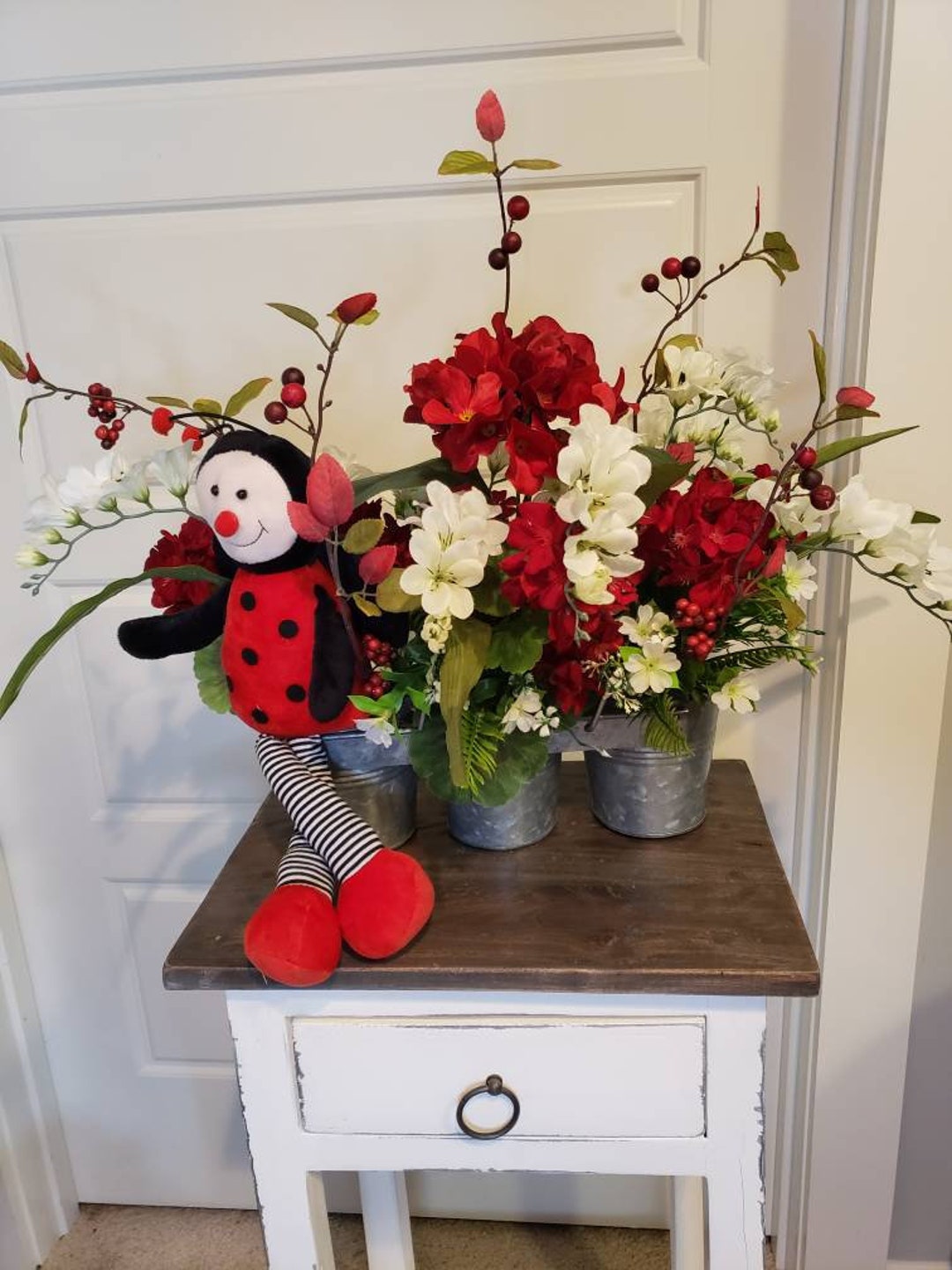 Geranium Centerpiece With Ladybug, Summer Center Piece, Red Geranium ...