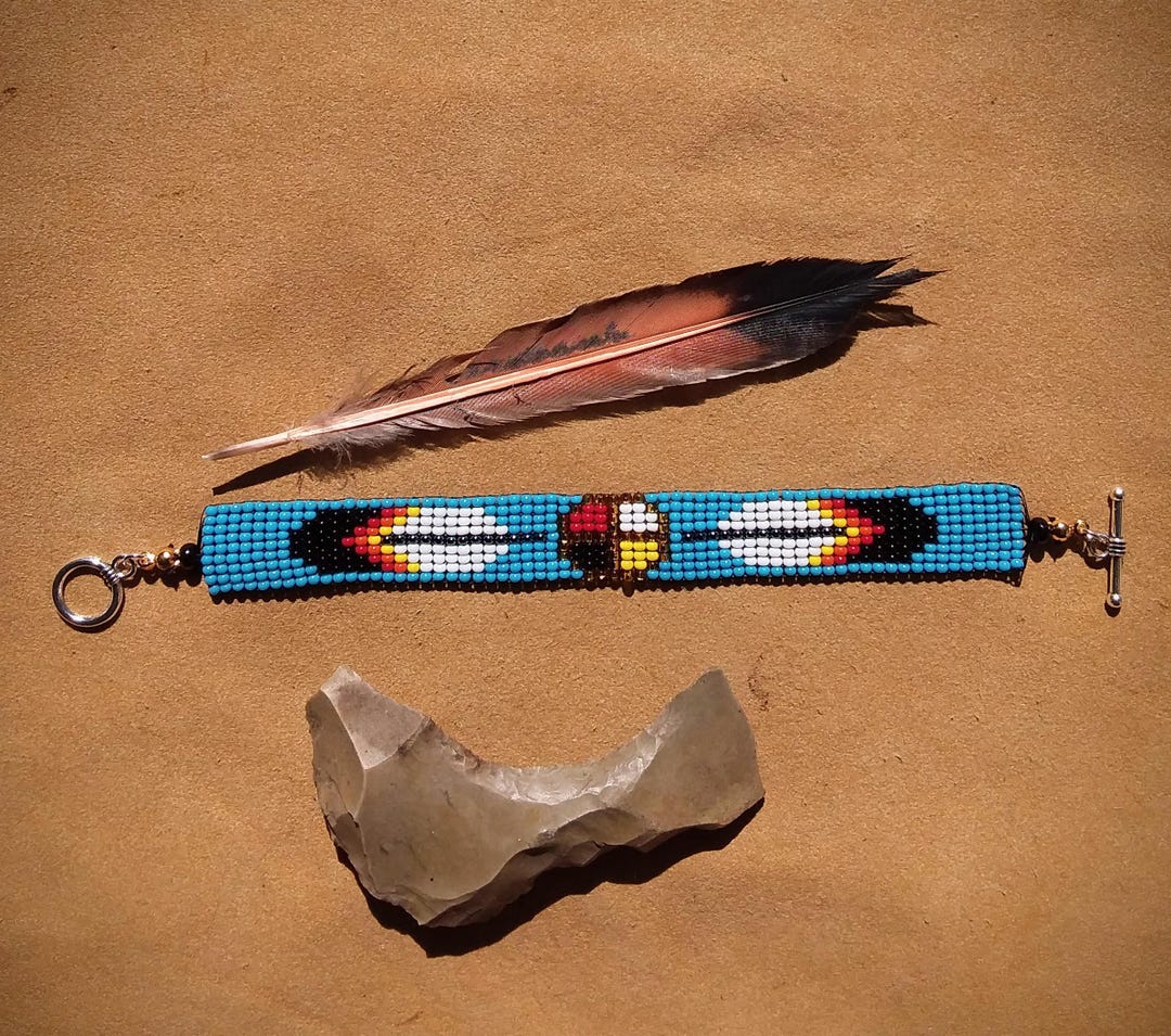 Medicine Wheel. Feather Design. Eagle Feather. - Etsy