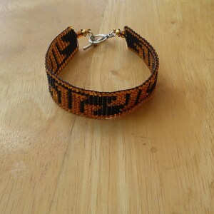 FROG PAW (frog Foot) YUROK Basket Weave Design Loomed Beaded Bracelet ...