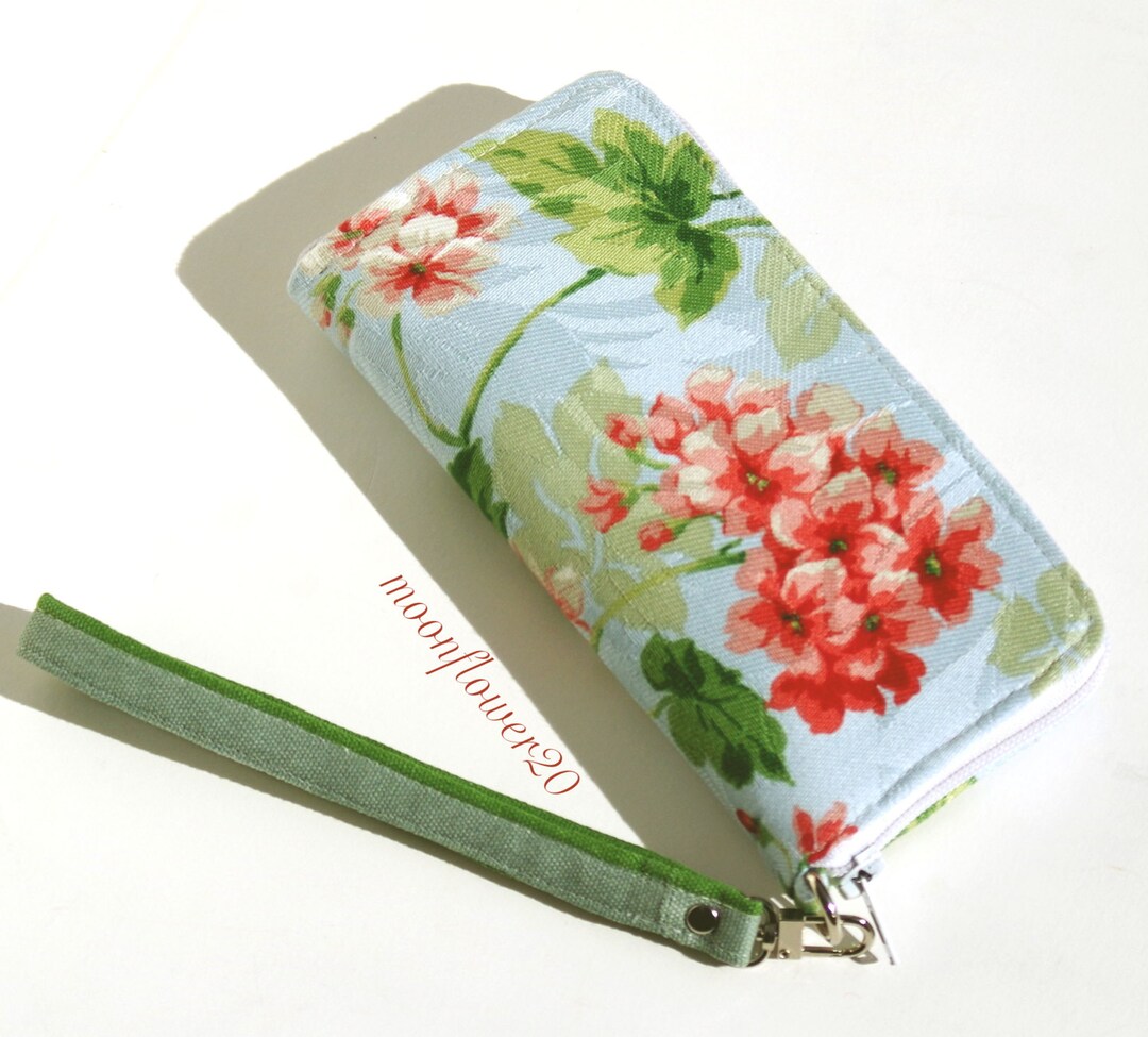 Pink Hydrangea Zip Around Wallet - Wristlet With Removable Strap ...