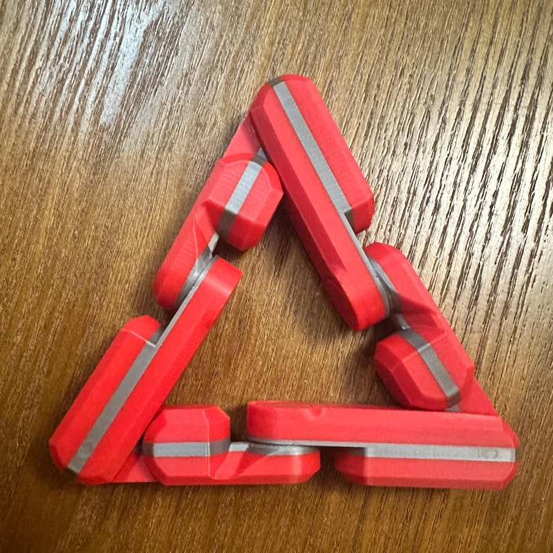 Triangle Fidget - Etsy