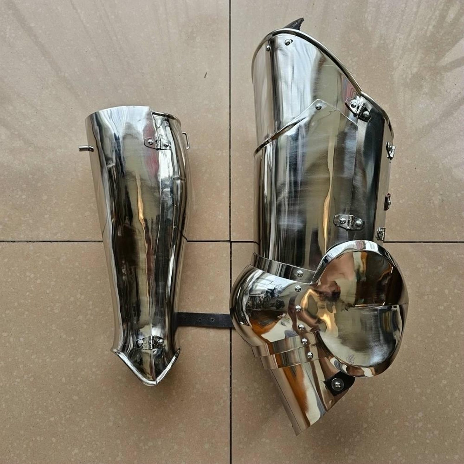 Handmade Medieval Chevalier Armor Cuisses Poleyn Greaves Authentic ...