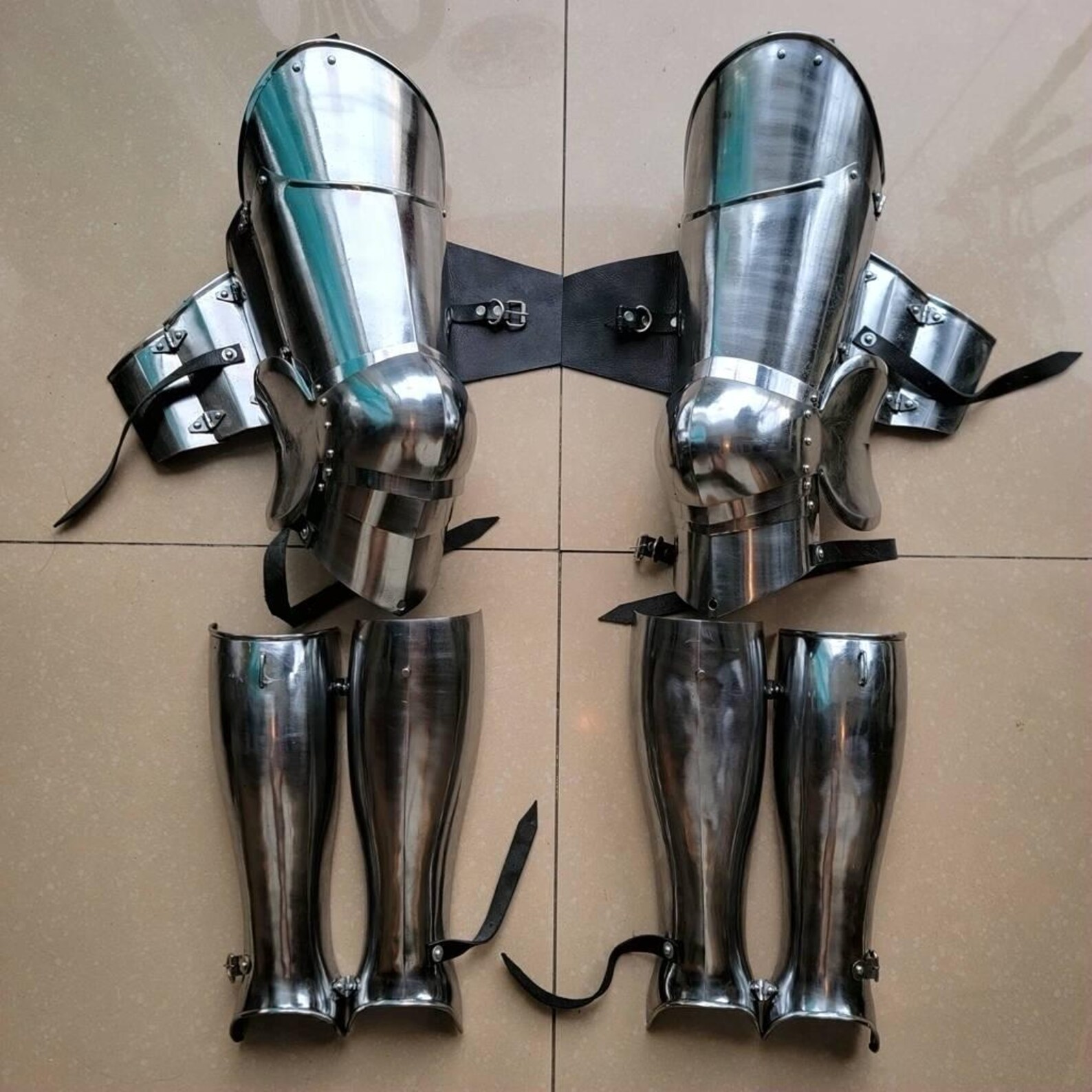 Handmade Medieval Chevalier Armor Cuisses Poleyn Greaves Authentic ...