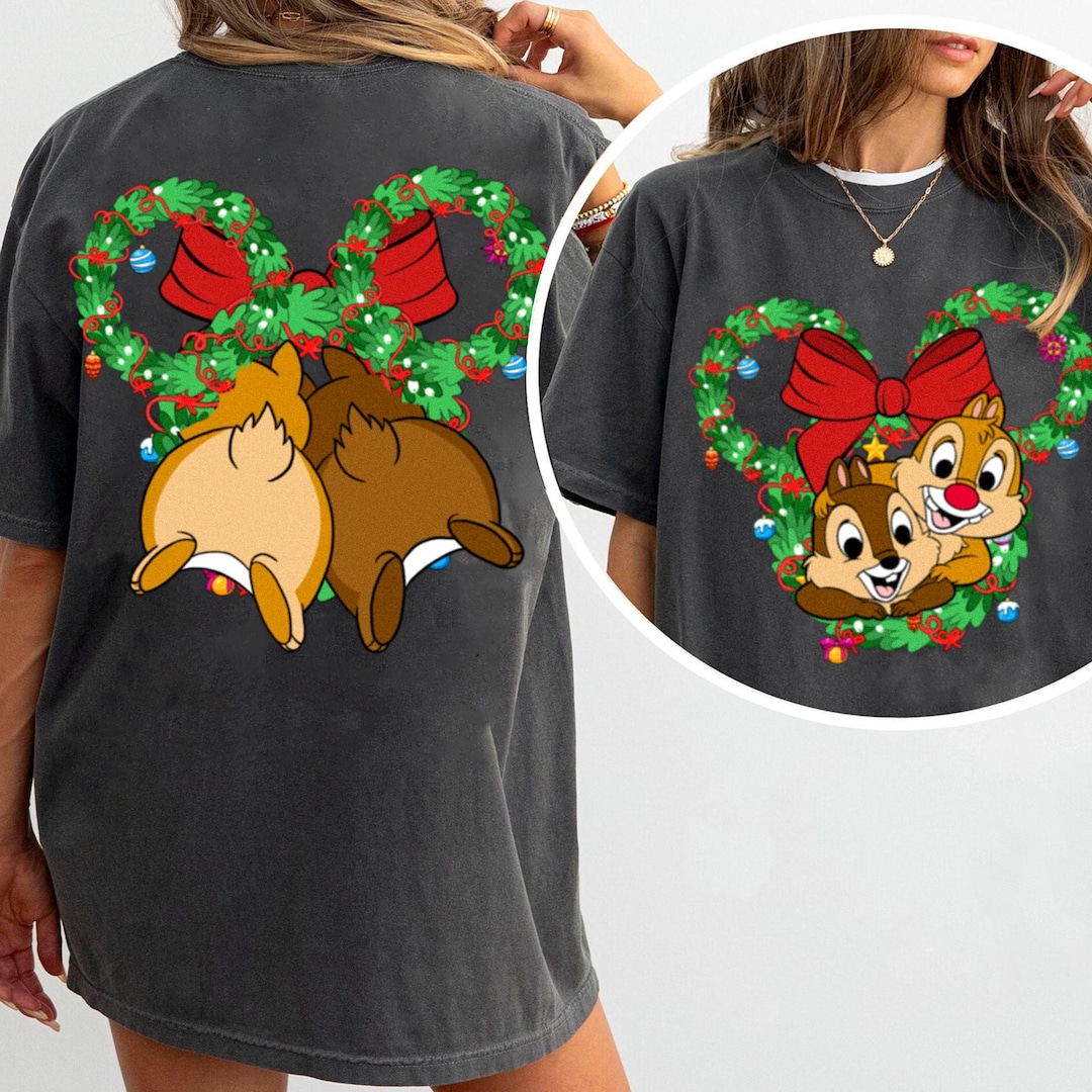 Chip and Dale Butt Crawl Over Through Xmas Wreath, Very Merry Christmas ...