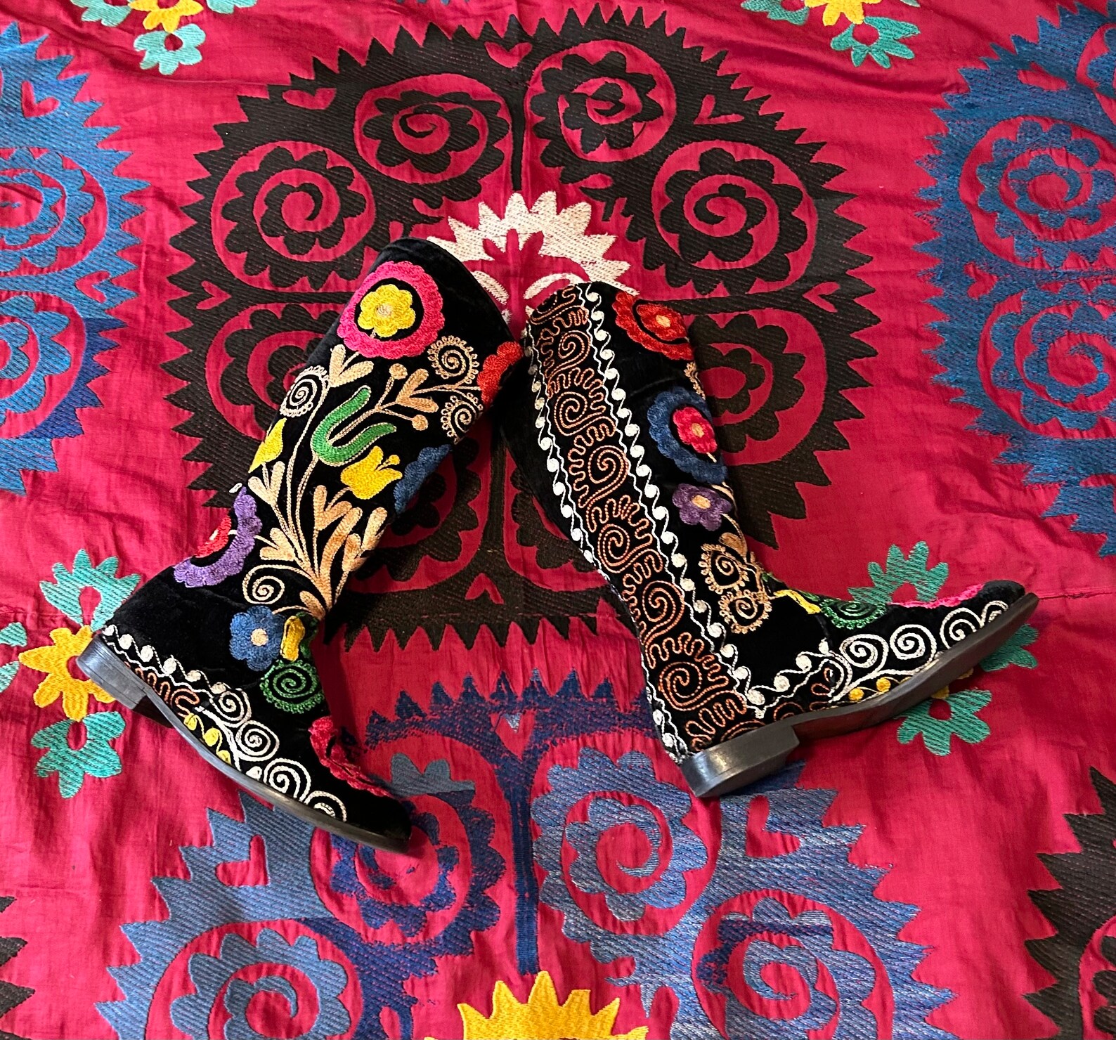 Gorgeous Vintage Turkish Floral Embroidered Velvet Boots! - Etsy
