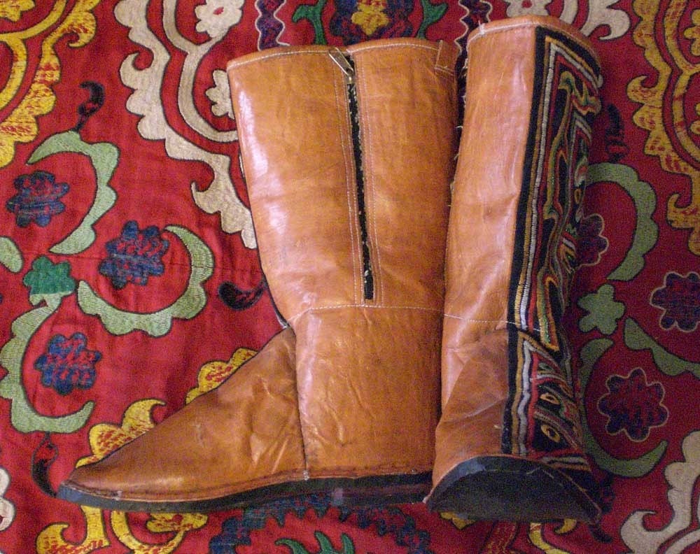 Vintage Inuit Hand Made Leather Boots With Embroidered Applique - Etsy