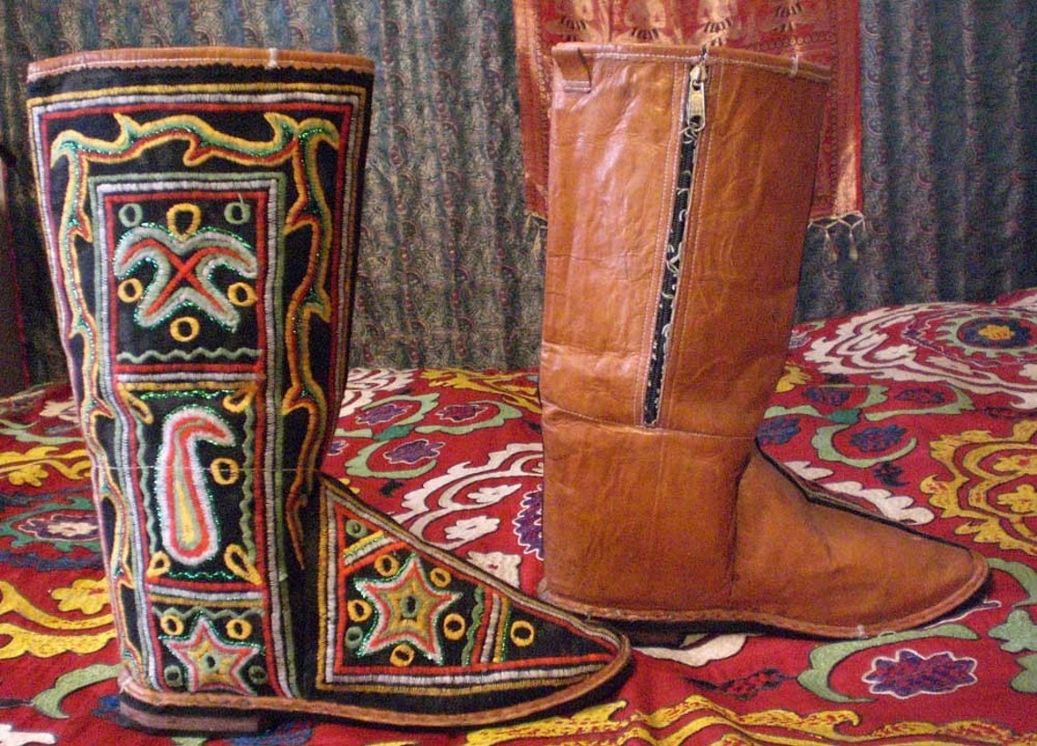 Vintage Inuit Hand Made Leather Boots With Embroidered Applique - Etsy