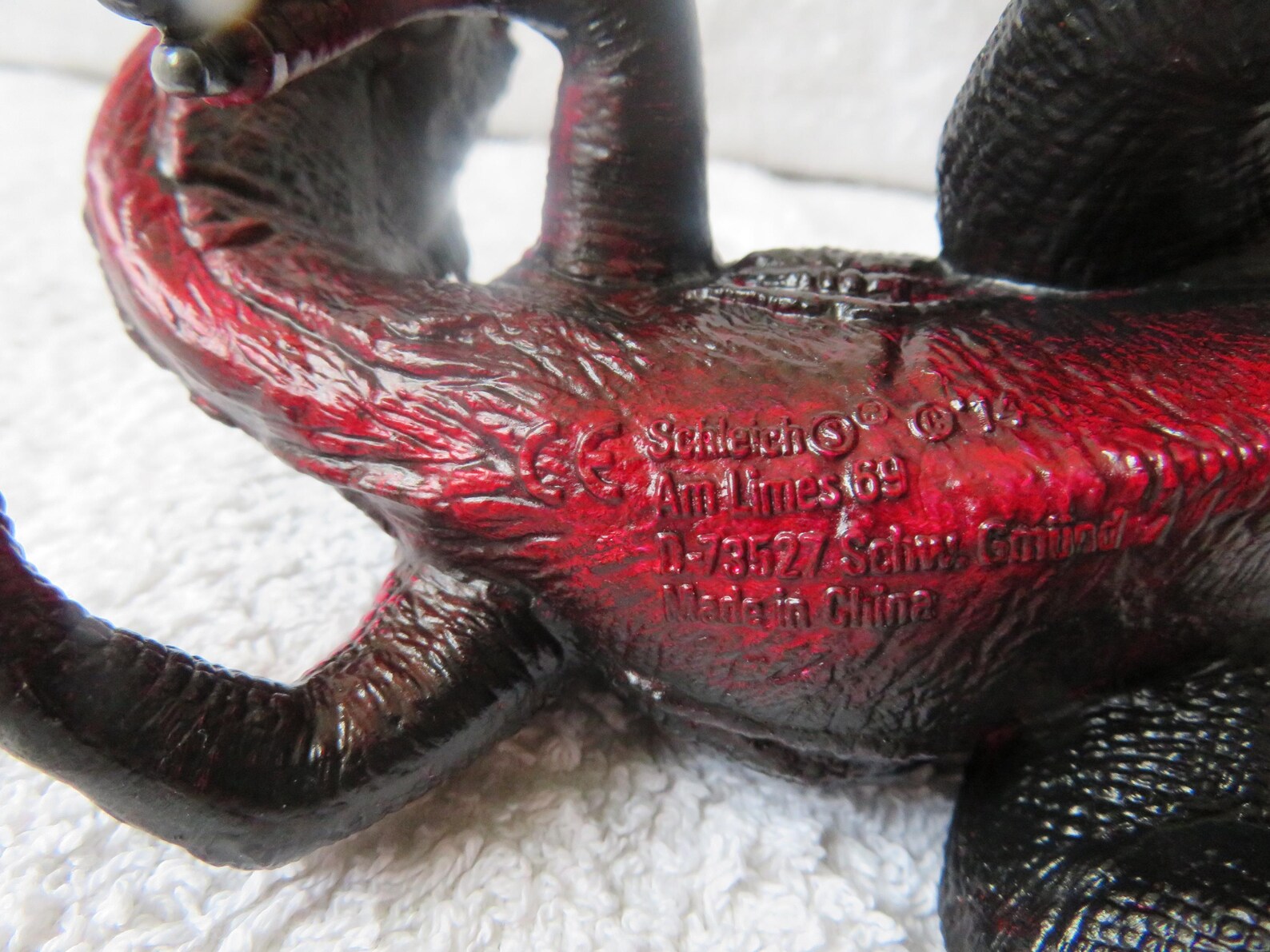 Black & Red Custom Painted Spinosaurus Aegypticus Ark Inspired - Etsy