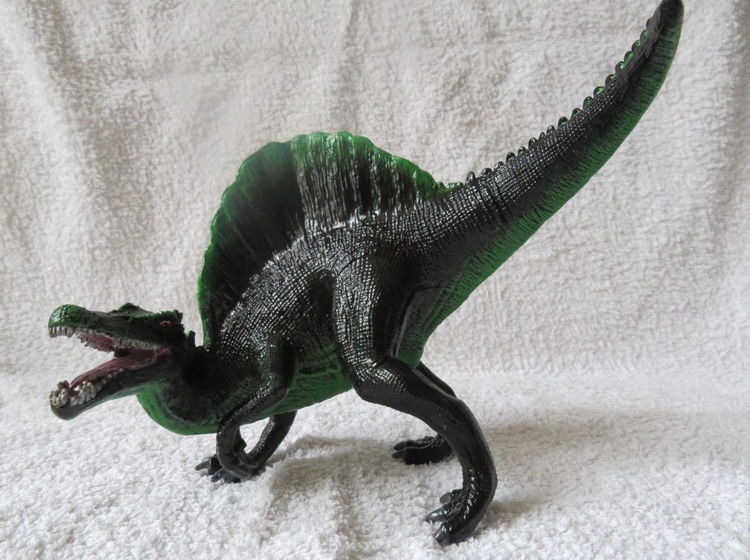 Black & Green Custom Painted Spinosaurus Aegypticus Ark Inspired - Etsy