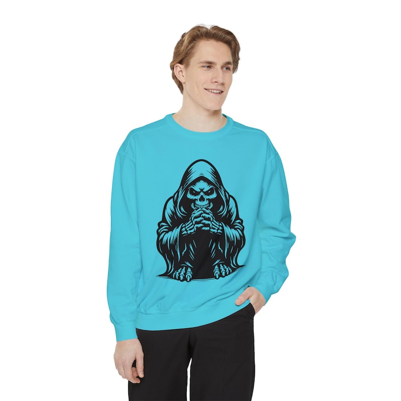 Praying Grim Reaper SVG PNG DXF Spooky Skeleton Cricut Silhouette Maker ...