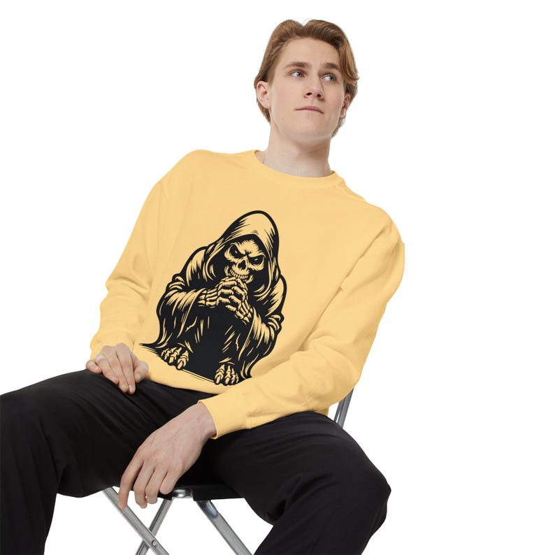 Praying Grim Reaper SVG PNG DXF Spooky Skeleton Cricut Silhouette Maker ...