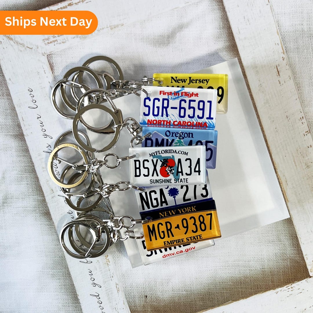 License Plate Keychain USA 50 State Designs Replica Acrylic Car Keyring ...