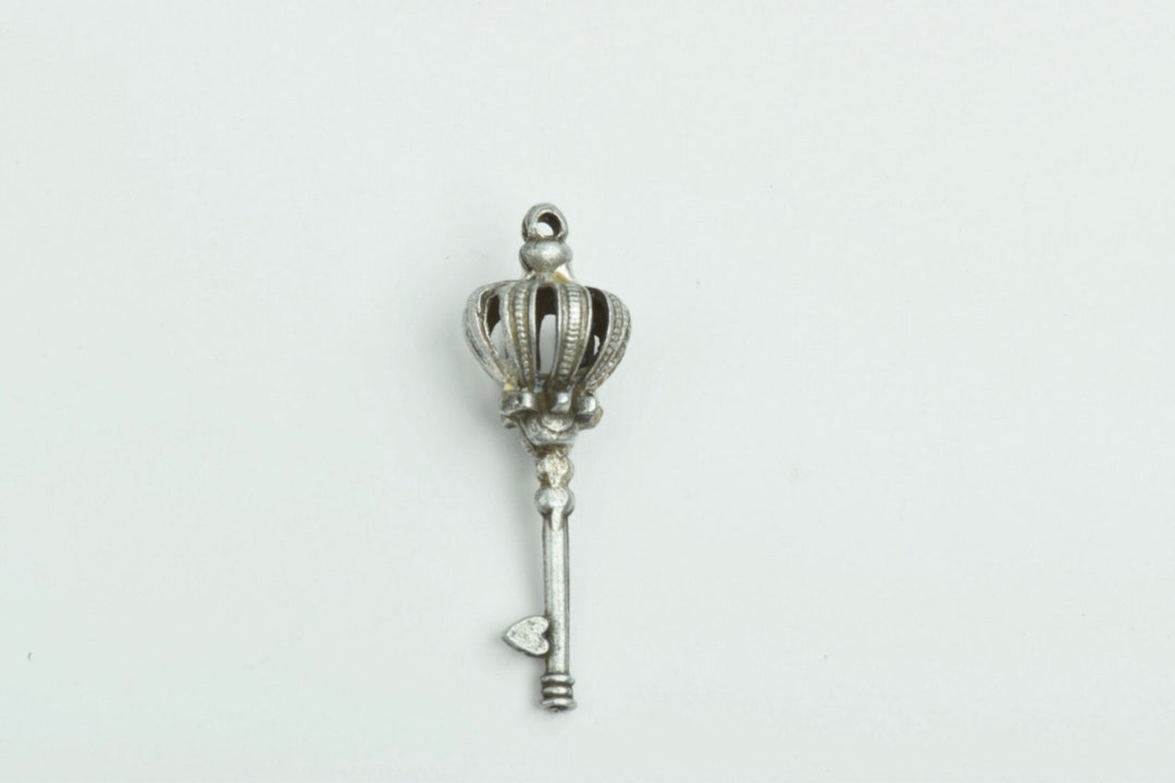 54mm Crown Skeleton Key, Loop on Top, Antique Silver, Pack of 2 - Etsy