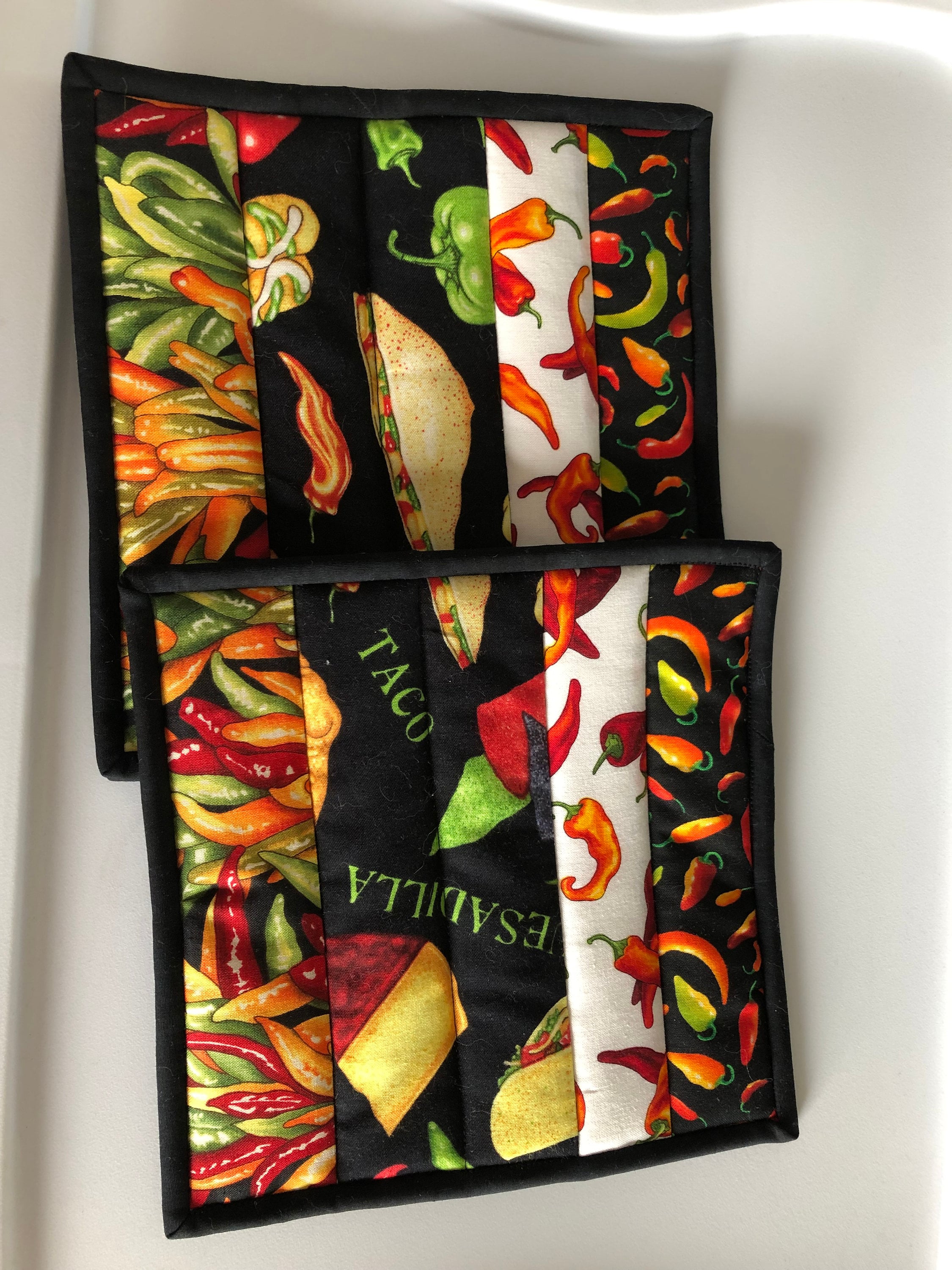 Chili Pepper Theme Quilted Kitchen Potholder Set With Dishcloth - Etsy