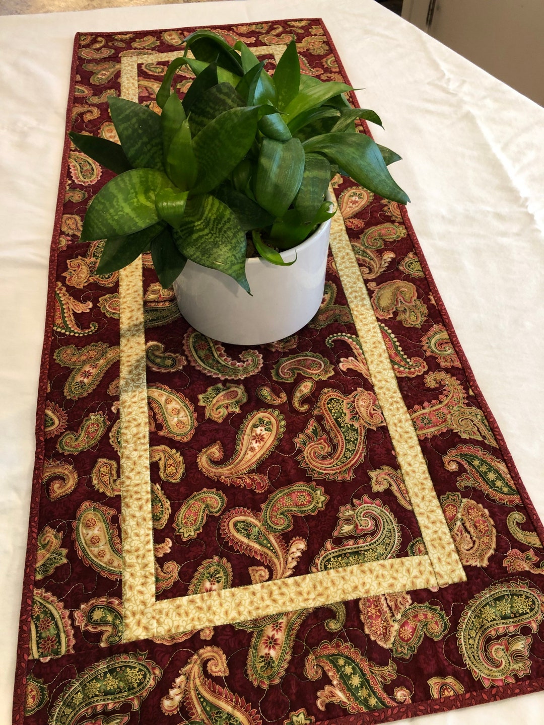 Quilted Paisley Winter Table Runner. Victorian Christmas Runner - Etsy