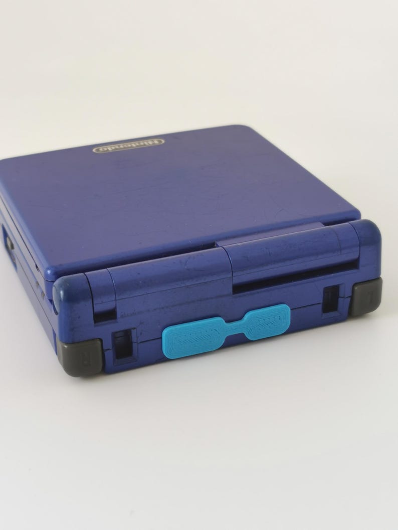 2 X Flexible Dust Cover for the Ports of the Nintendo Gameboy Advance ...