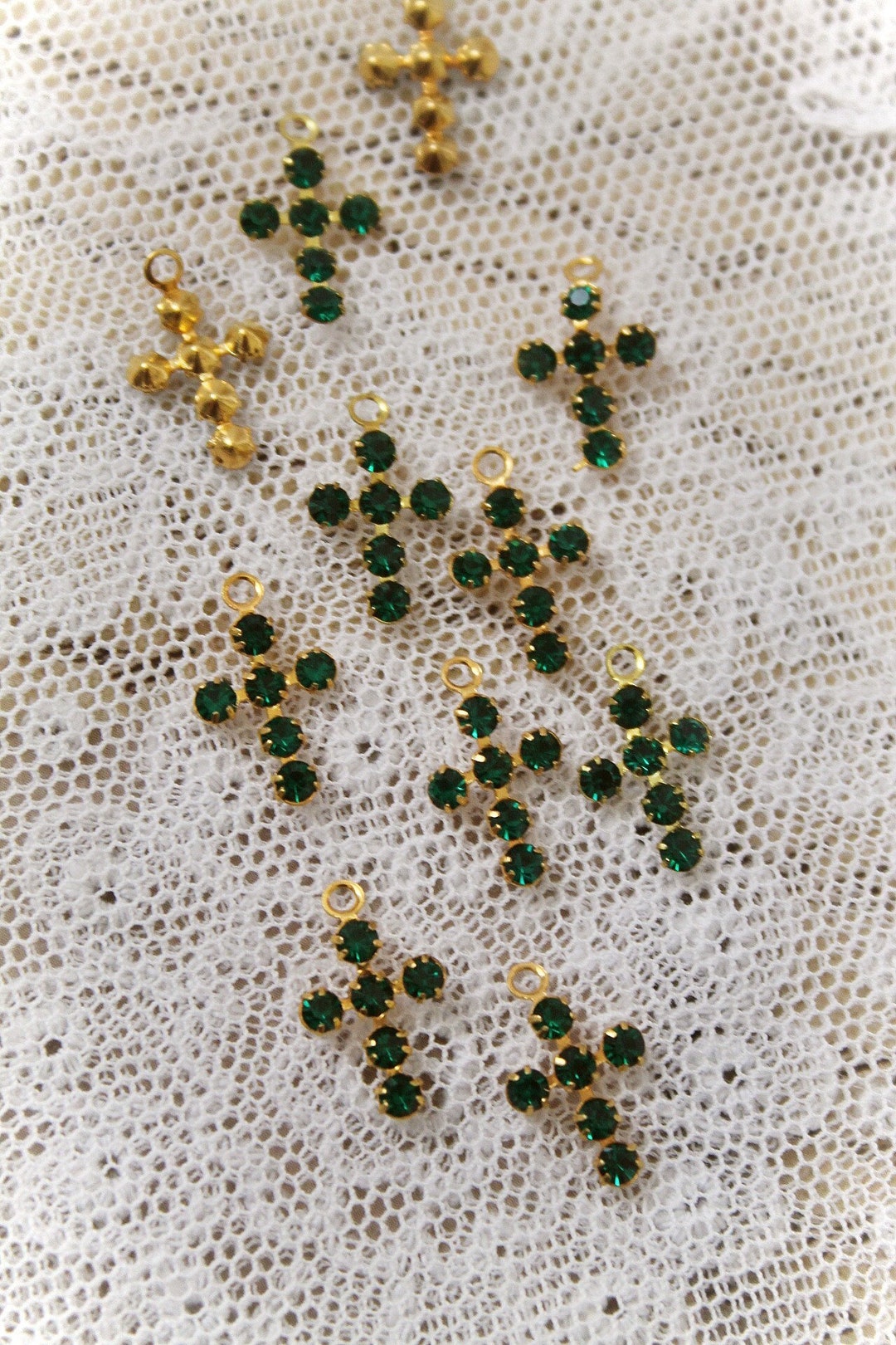 20 Vintage Miniature Prong Set Faux Emerald Rhinestone Crucifixes Ideal ...