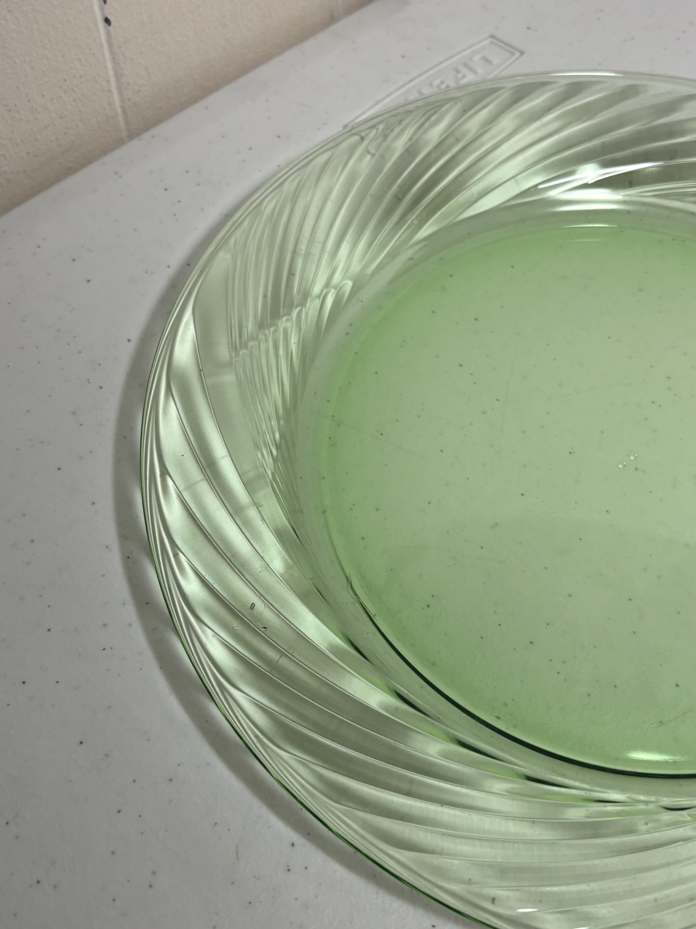 Pyrex 1950’s Festiva Spring Green Swirl Rim 12” Dinner Plates - Etsy