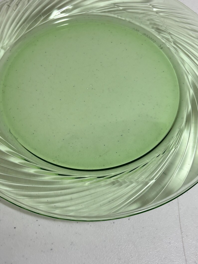 Pyrex 1950’s Festiva Spring Green Swirl Rim 12” Dinner Plates - Etsy