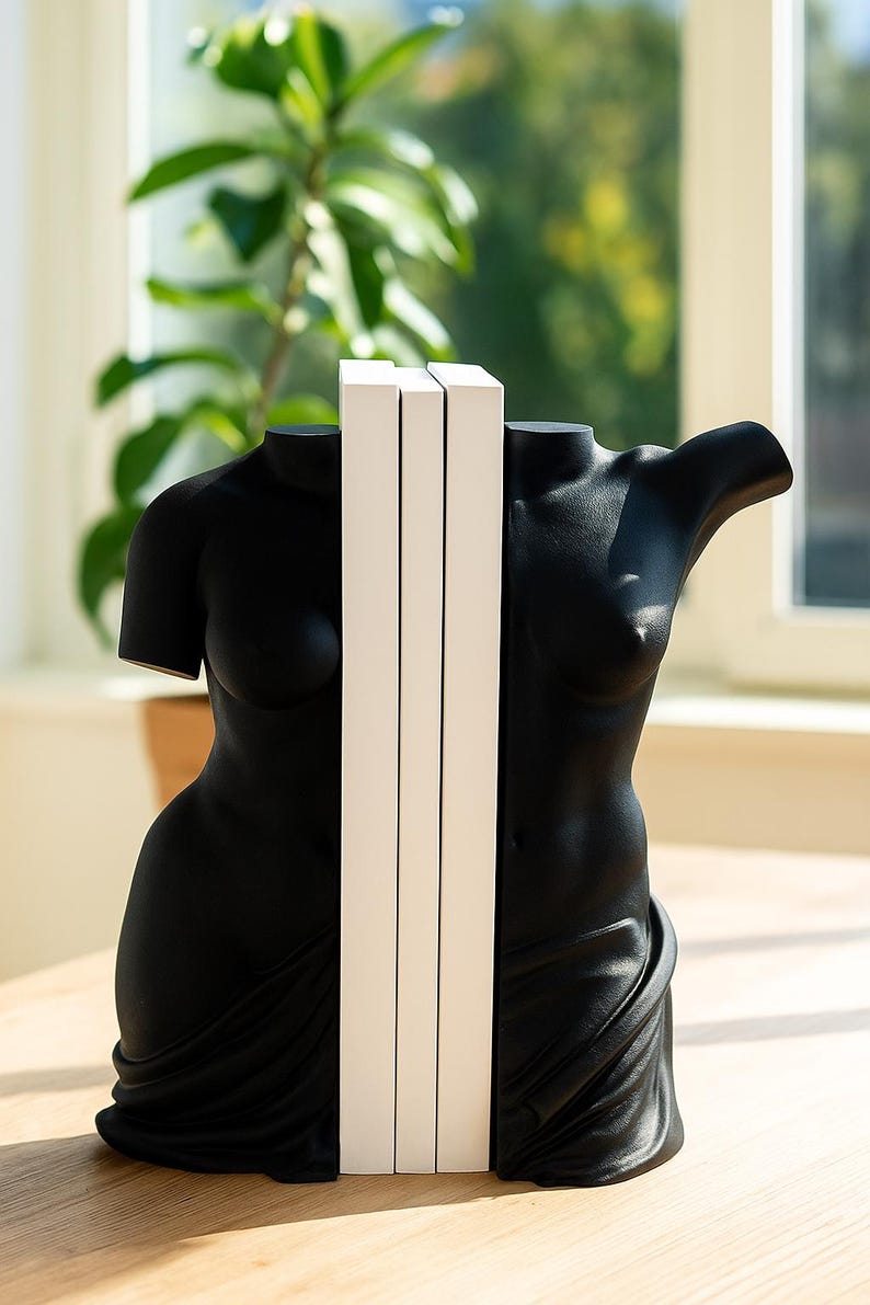Modern Female Body Bookends , 3D Printed Sculptural Book Holder ...