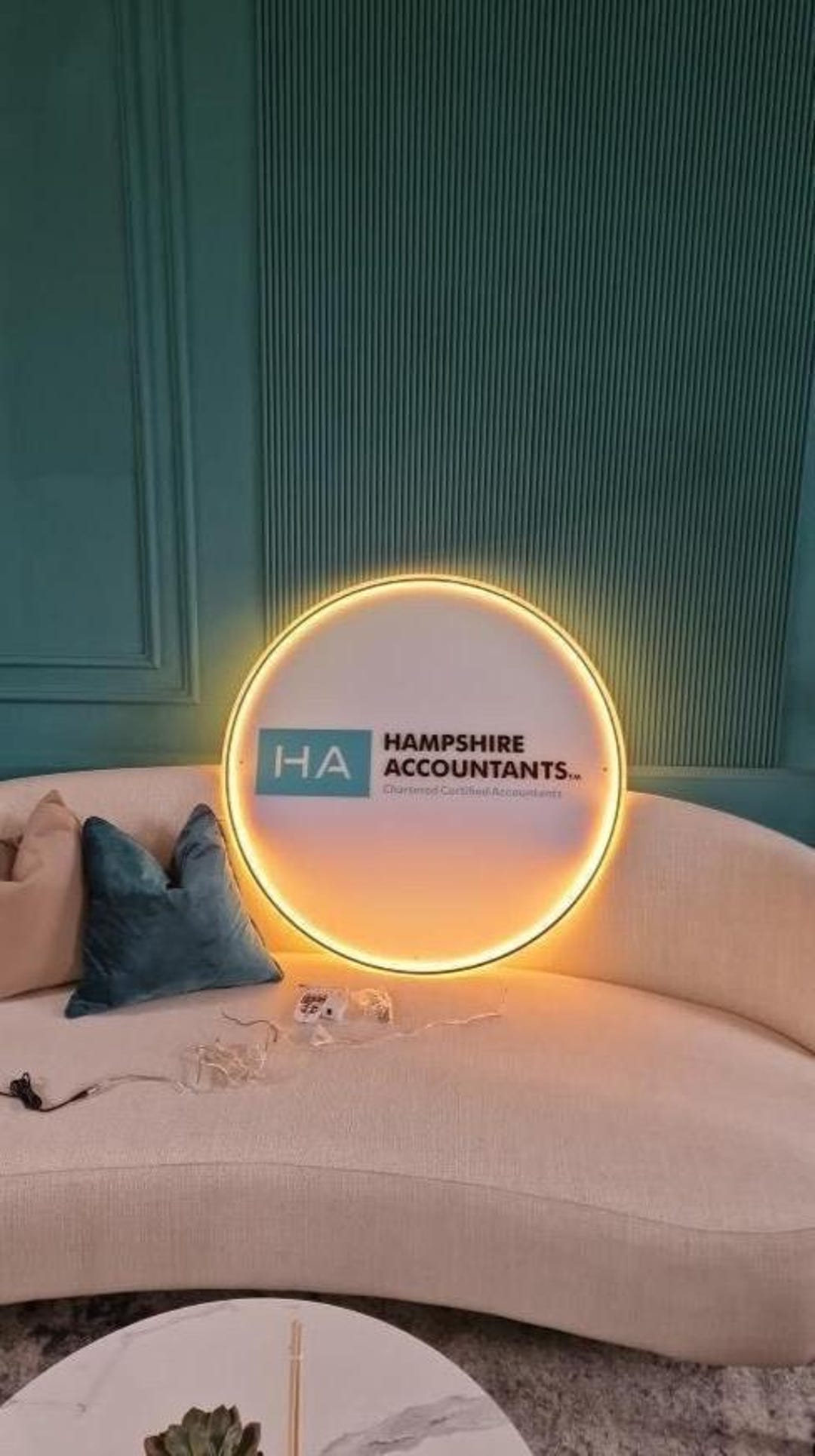 Custom Neon Logo | Acrylic Backlit Signs | Circle Led Neon Business ...