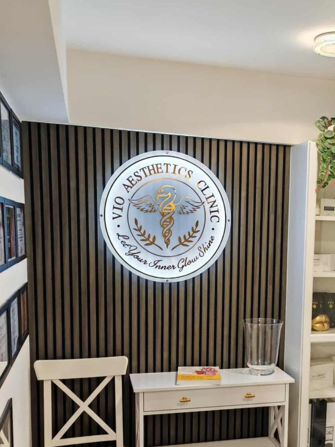 Acrylic Backlit Clinic Backboard | Neon Led Backlit Signs | Illuminated ...
