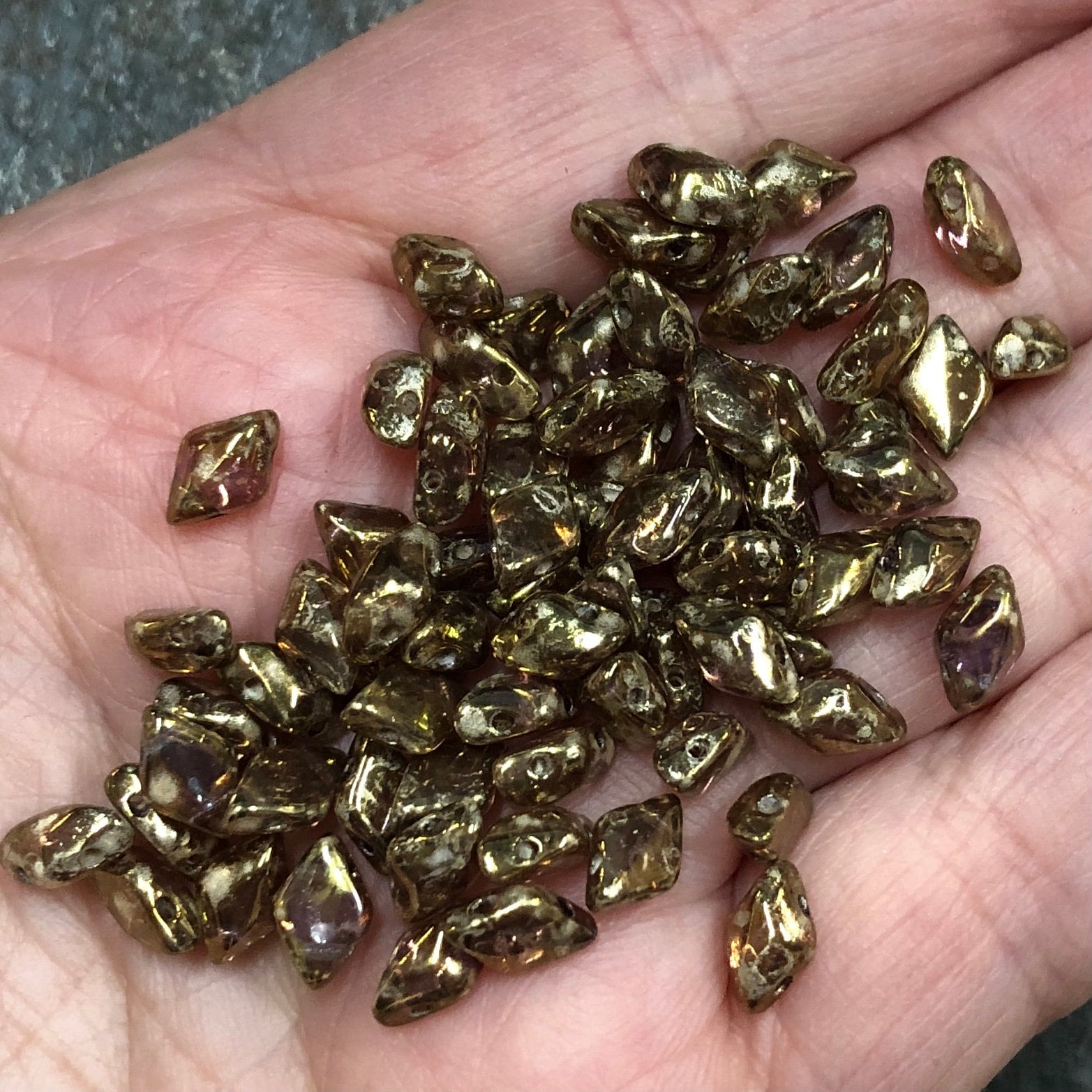 GemDUO two-hole Bead 8x5mm Crystal Gleam Blue Glaze 10 grams | Etsy