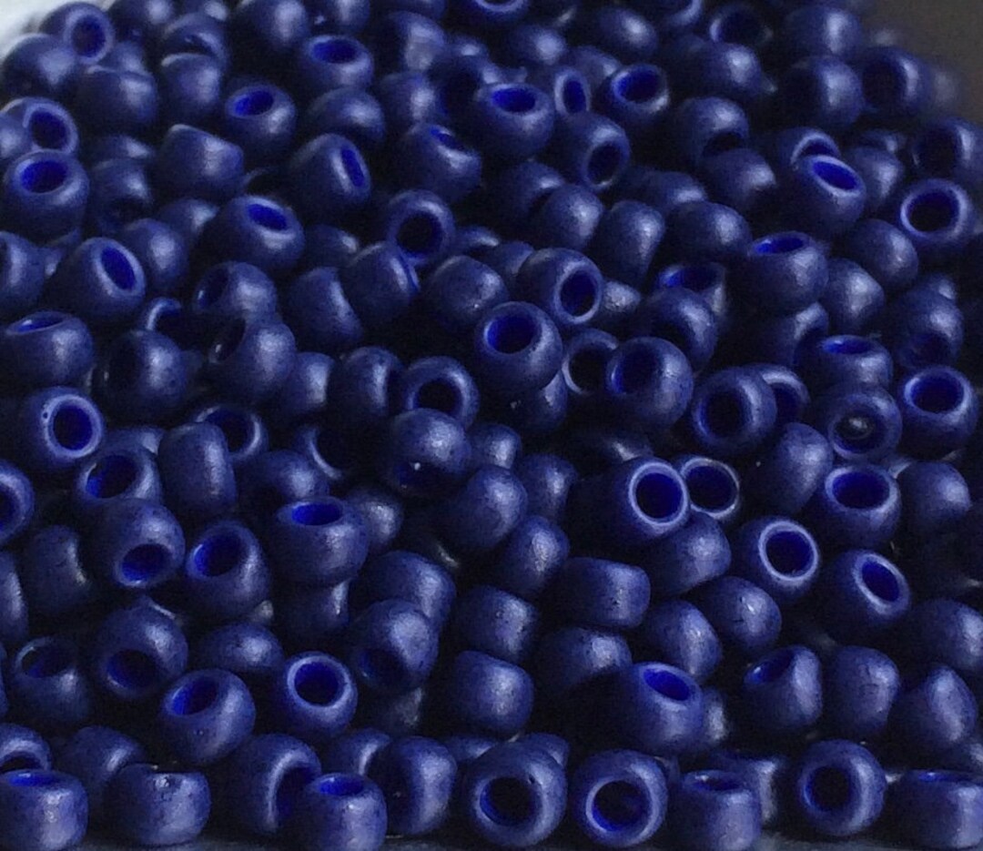 8/0 Japanese Seed Beads - Semi Glazed Navy Blue Toho # 2607F (5" Round ...