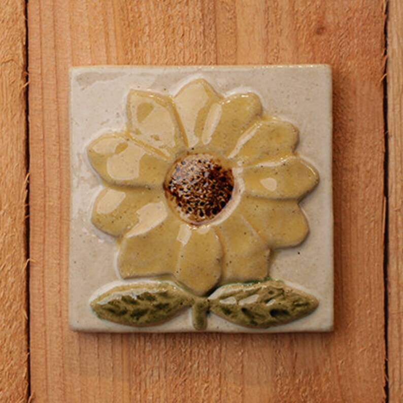 Handmade 4x4 Ceramic Yellow Daisy Tile Comes With a Hanger on - Etsy