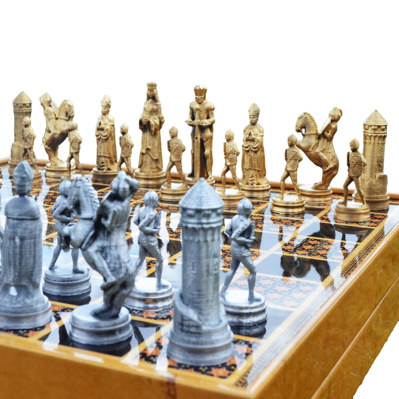 Crusaders Metal Chess Set: Gold & Silver Chessmen, Foldable 14'' Board ...