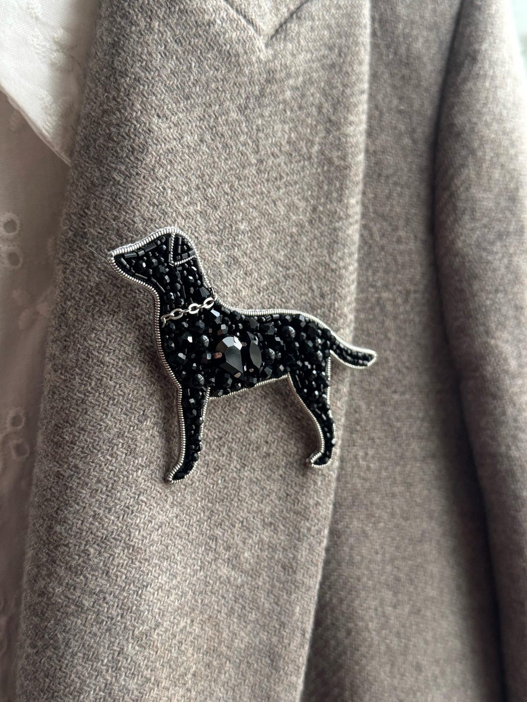 Embroidered Black Labrador Brooch, Custom Dog Portrait Pin - Etsy