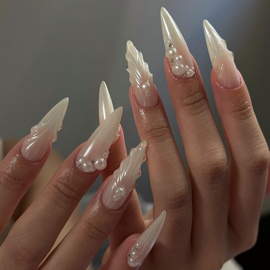 Pearl Nails,custom Hand Painted Acrylic Nails, 3D Press on Nail, Long ...