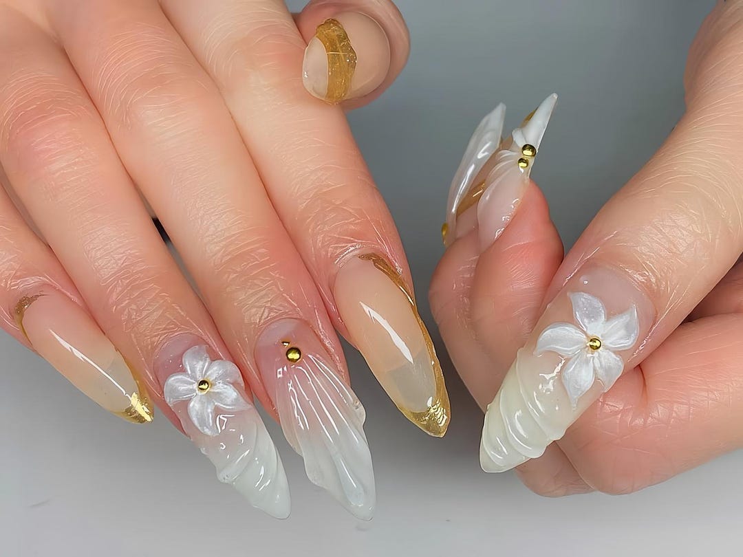 Trendy 3D Seashell Nail for Summer Medium Almond Press on Nail, Custom ...