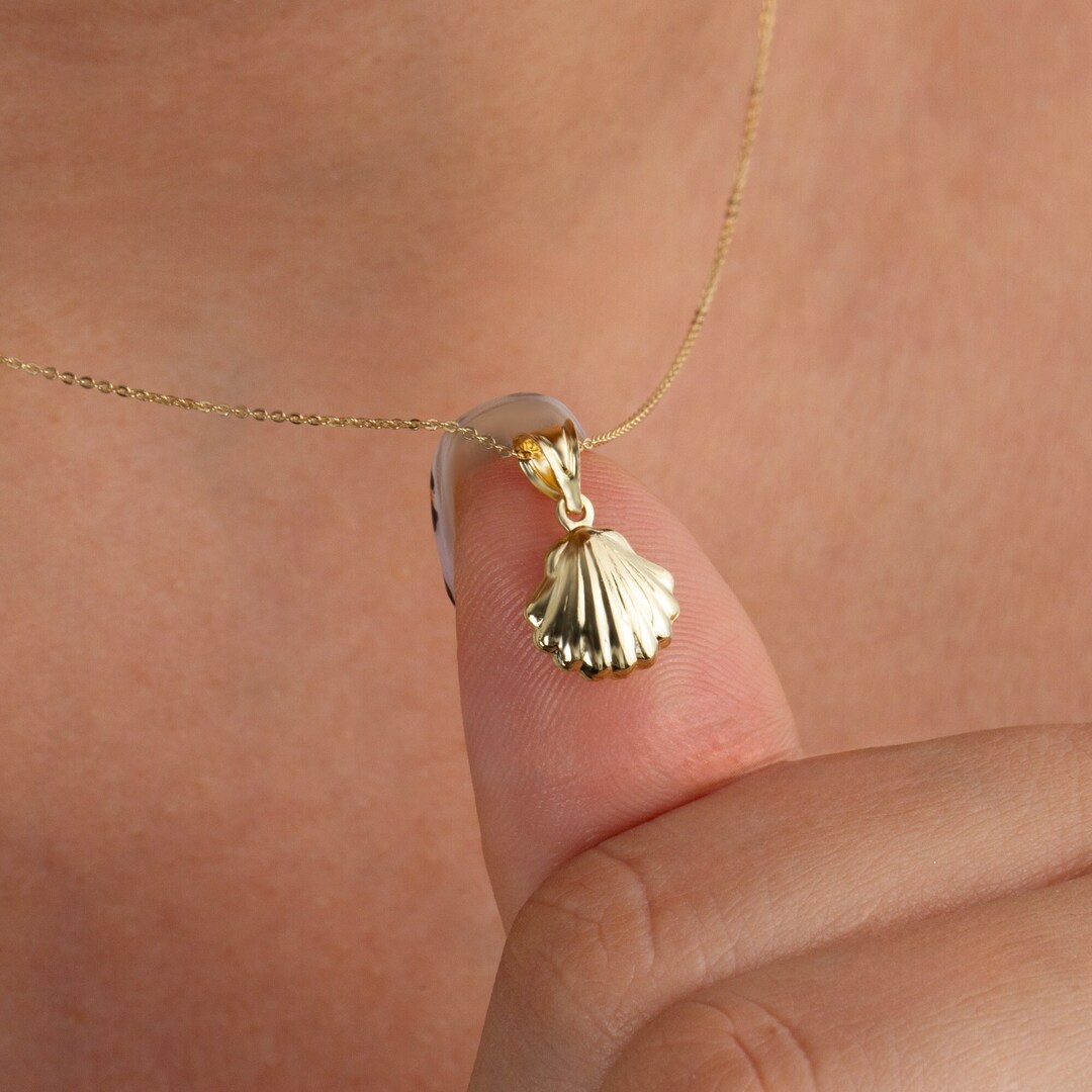 14K Solid Gold Shell Necklace, Elegant Seashell Pendant, Minimalist ...