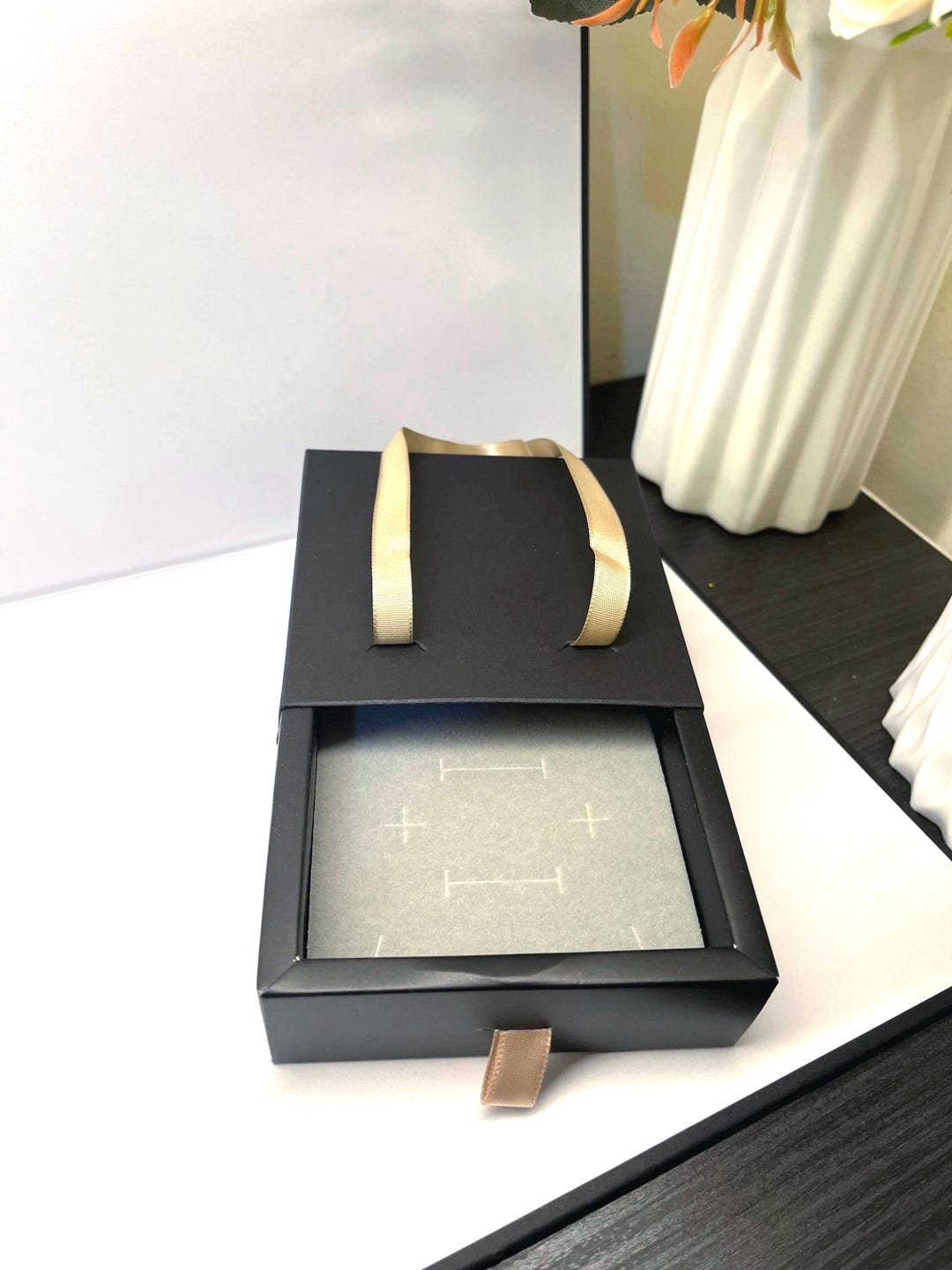50 Sliding Jewelry Boxes With Handles: Velvet Insert, Custom Logo - Etsy