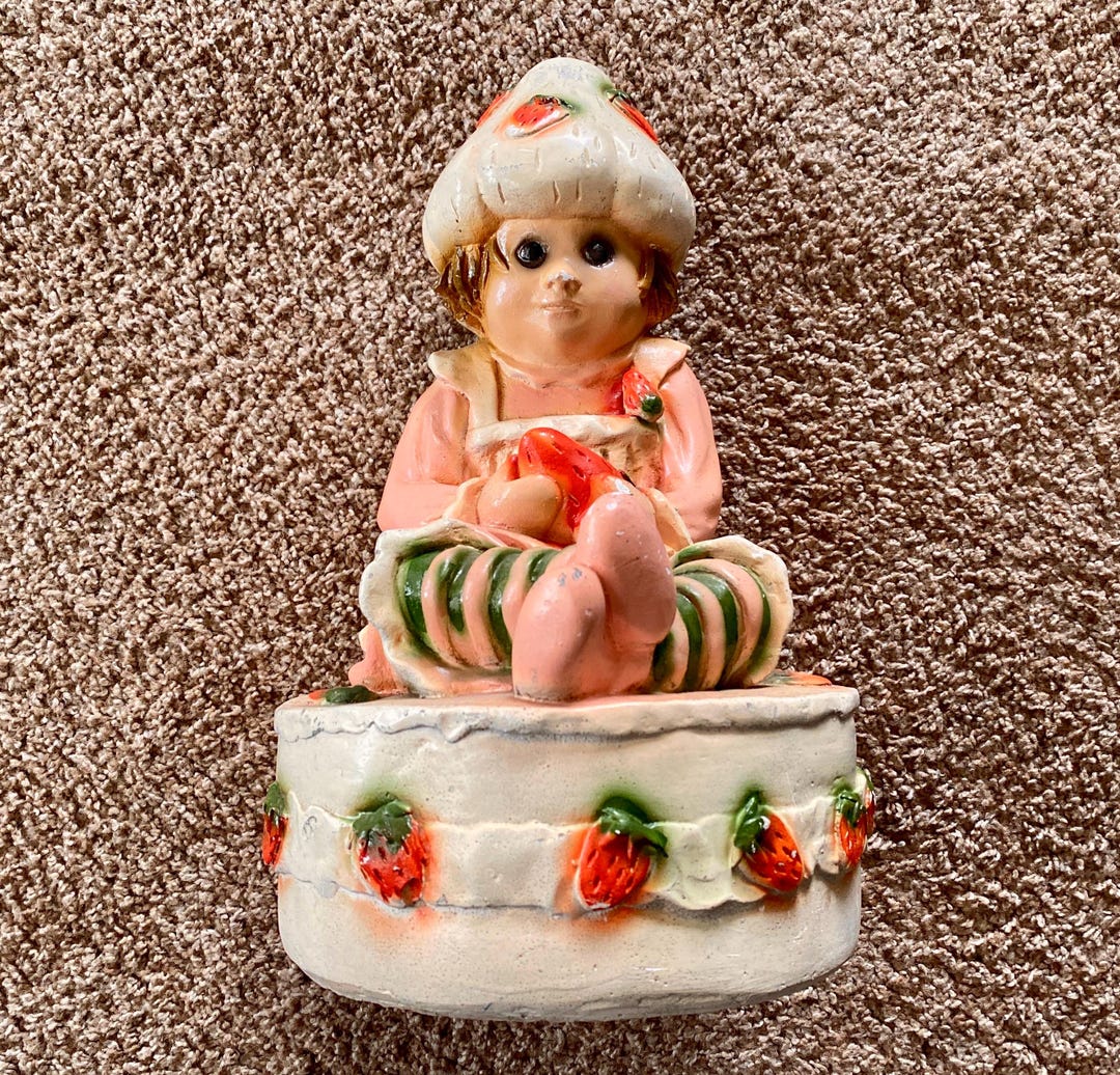 Vintage (1980s) Strawberry Shortcake 15" Clay Piggy Bank / Coin Bank ...