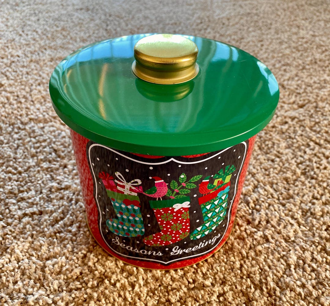 Vintage Chrismas "season's Greetings" Tin With Lid | 6.5" Diameter ...