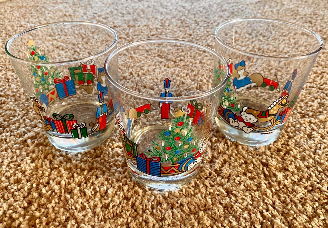 Vintage (1988) Anchor Hawking Co. (AHC) Christmas Glass Tumbler Cups ...