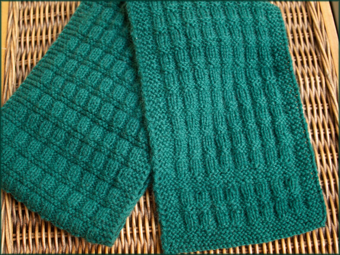 Elizabeth Scarf Knitting Pattern Ladies Scarf Reversible - Etsy