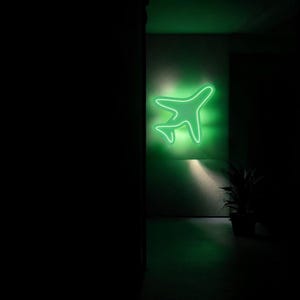 Airplane Design Illuminated Neon Sign, Perfect Gift for Airports ...